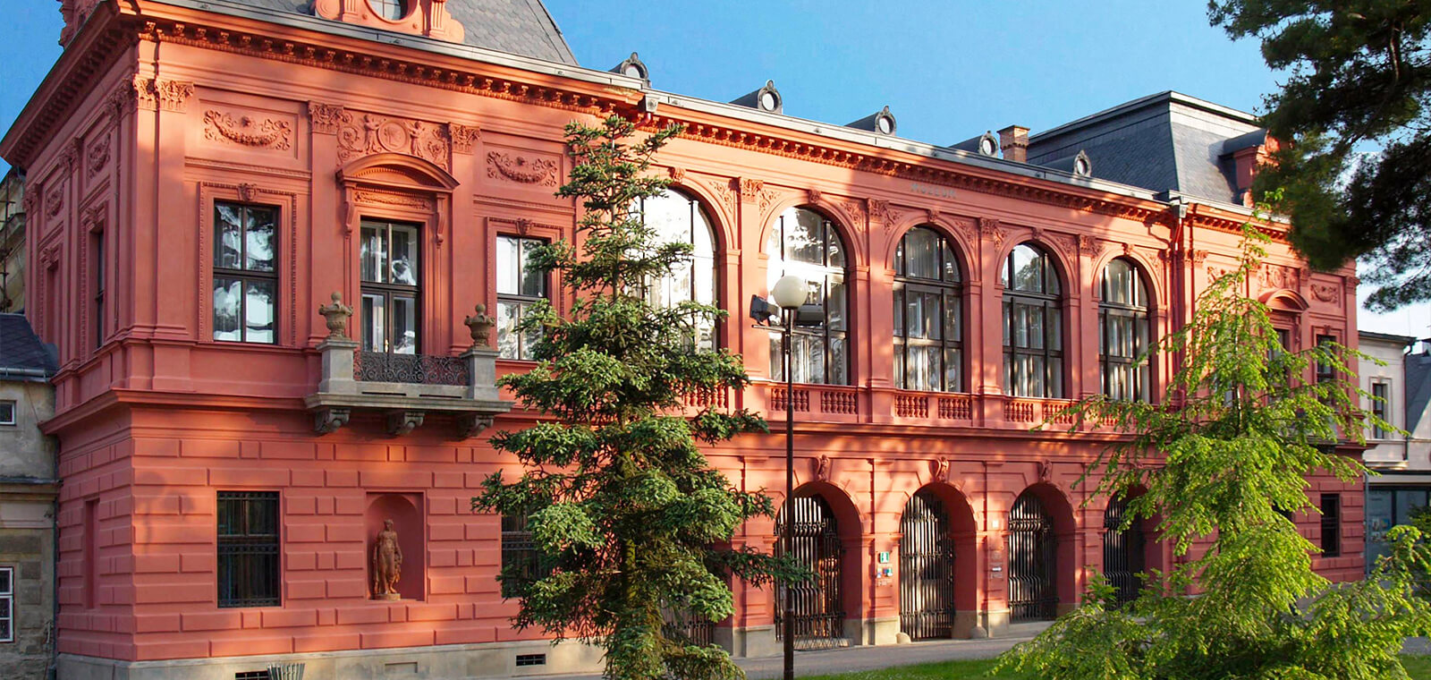 Pavlínin dvůr v Šumperku | Objevuj památky